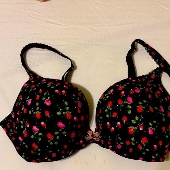 PINK Victoria's Secret | Intimates & Sleepwear | Floral Black Bra With ...
